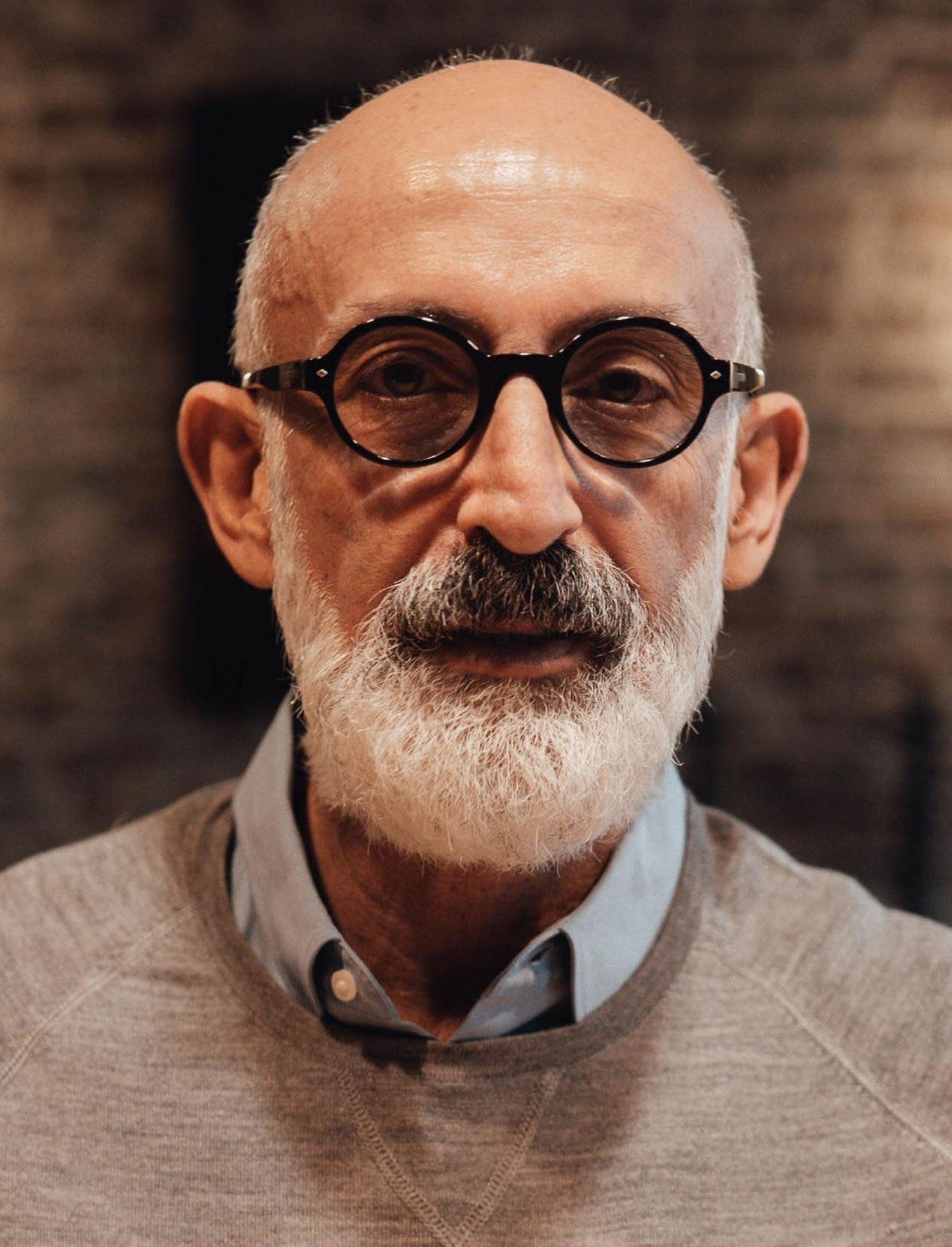 Louie Bret » Archova Visuals